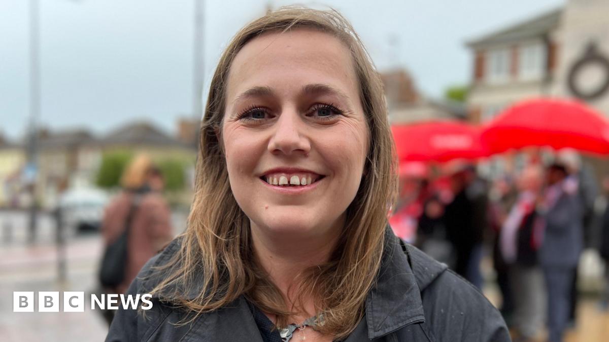 Lower Thames Crossing could fund ferry return, says Jen Craft MP - BBC News
