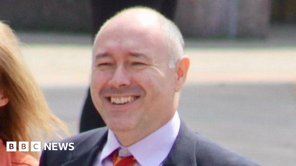 Greater Manchester PC Steven Halliwell stole paedophiles' seized phones ...