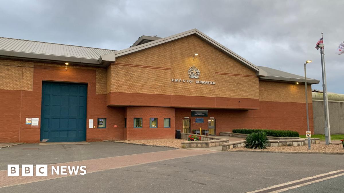 HMP Doncaster overcrowding criticised by inspectors - BBC News