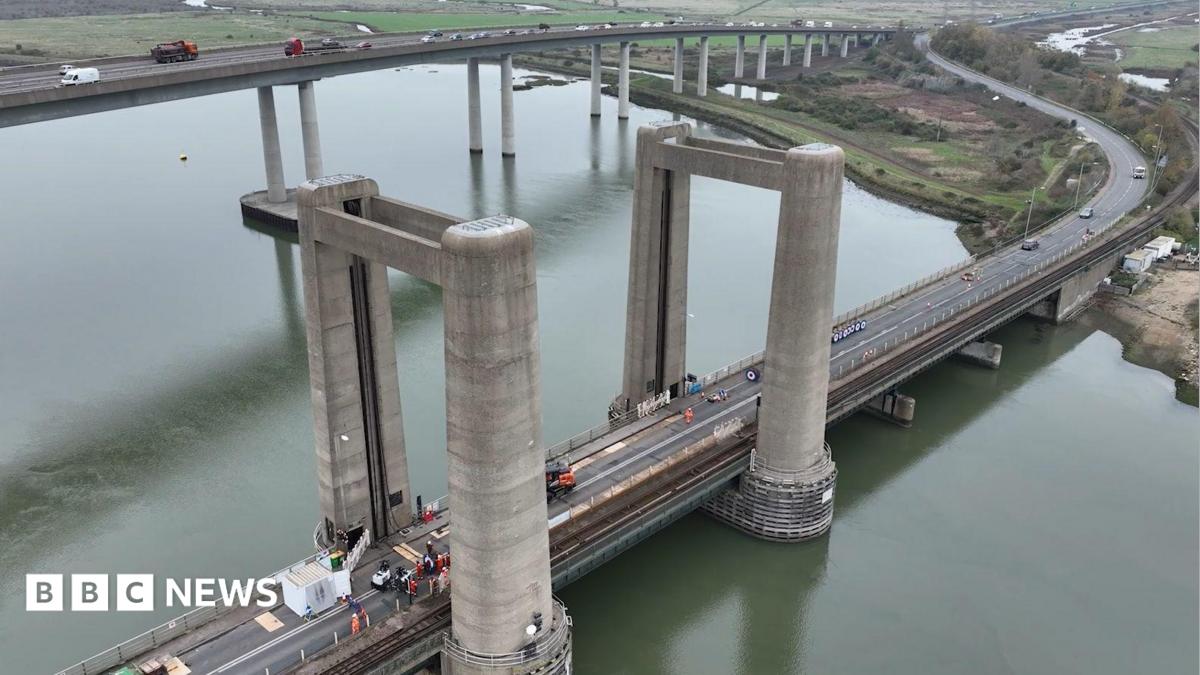 Sheppey: Works completed on Kingsferry Bridge after closure - BBC News
