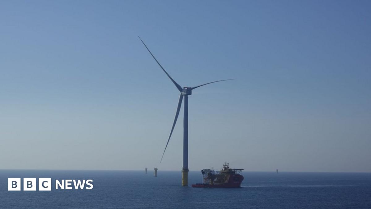 Largest offshore wind farm celebrates power milestone - BBC News