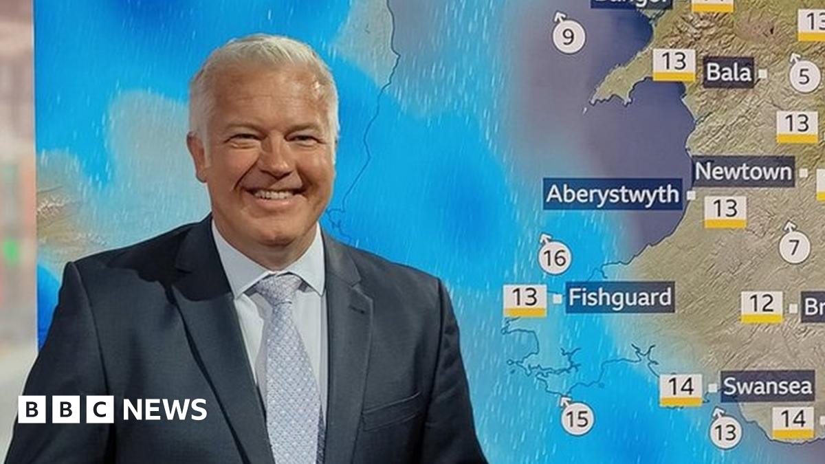SAD: Weatherman Derek Brockway on combating winter sadness - BBC News