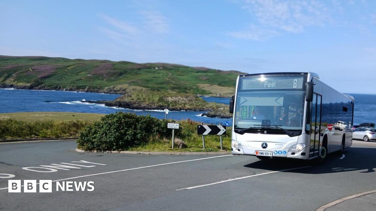 New bus route to Manx beauty spot goes into service - BBC News