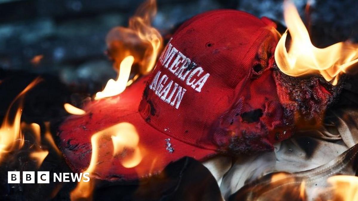 America's extremist battle: antifa v alt-right - BBC News