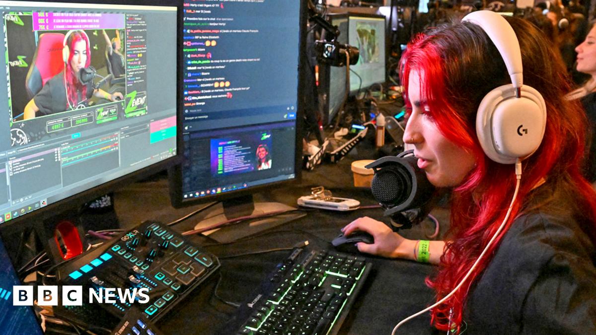 Twitch announces new deal to pay streamers more - BBC News
