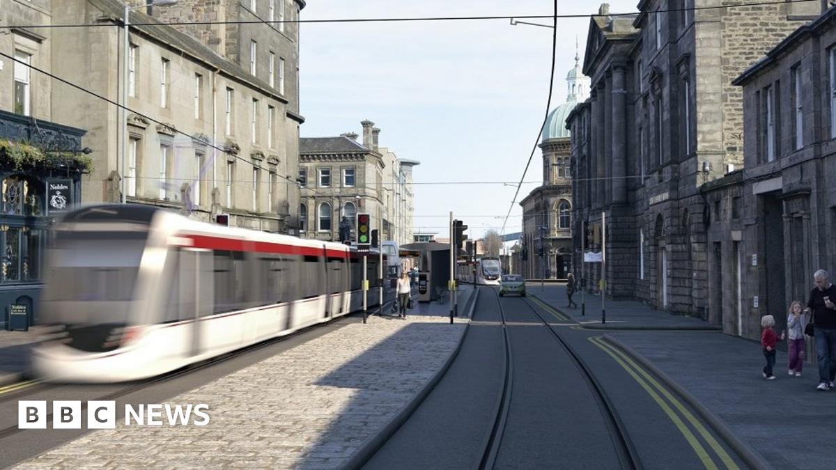 Edinburgh tram extension to carry first passengers from June - BBC News