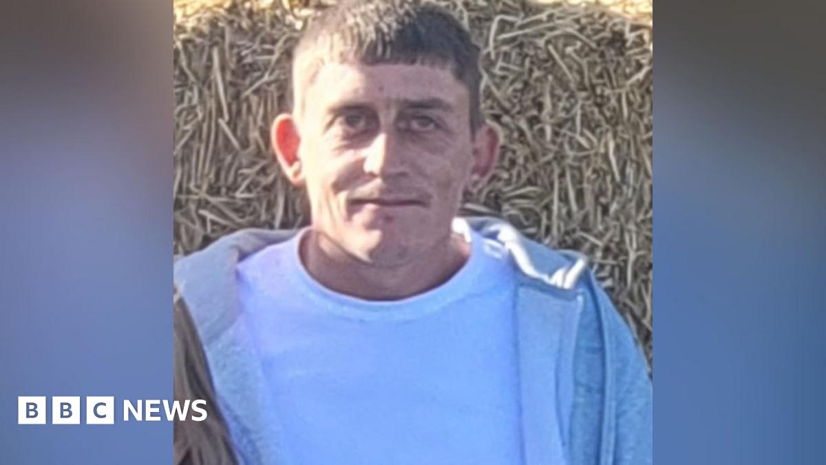 Family pay tribute to Rotherham motorbike crash victim - BBC News