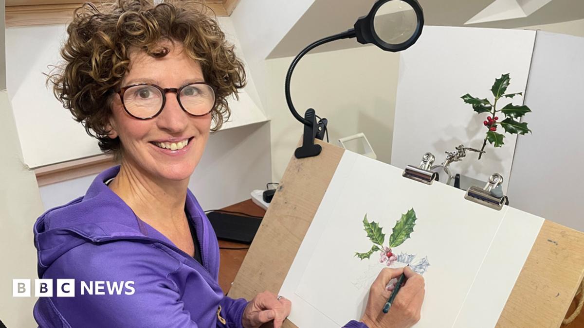 Retired teacher's hobby lands her RHS artist-in-residence role - BBC News