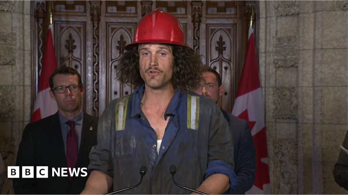 Meet Bernard the Roughneck, Canada's Joe the Plumber - BBC News