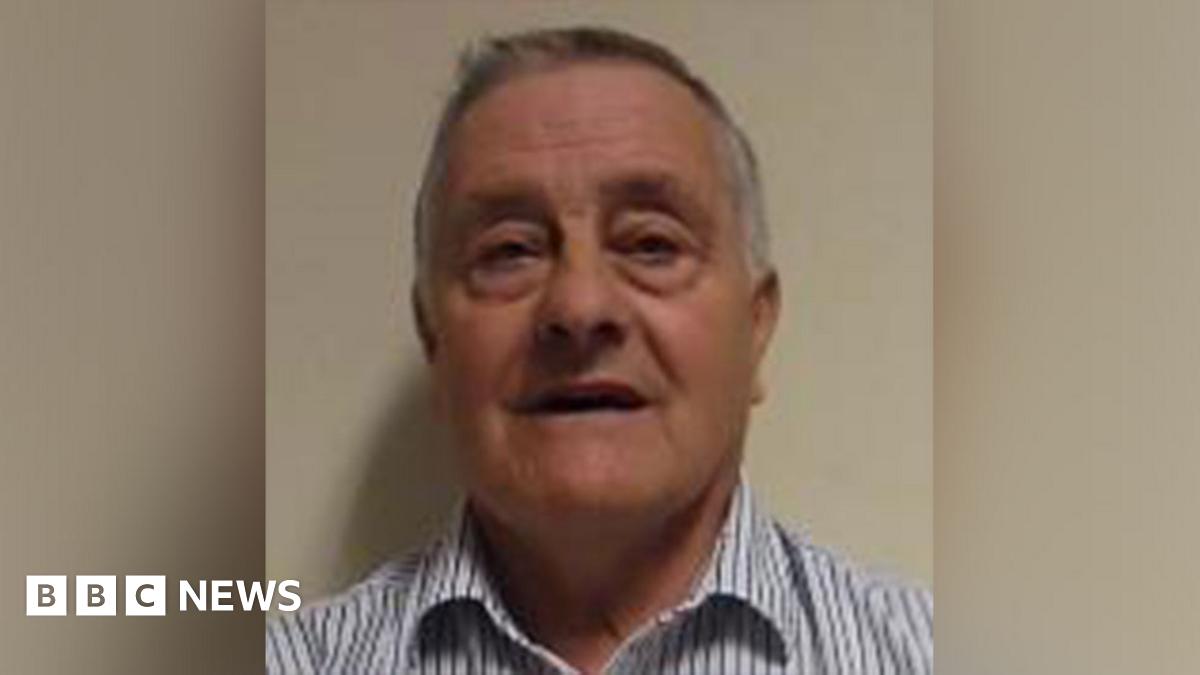 Fife athletics coach jailed for sex offences against teens - BBC News