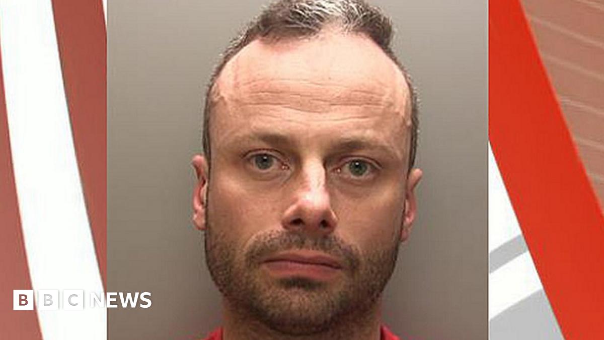 Mark Warwick jailed over child sex and abduction offences - BBC News