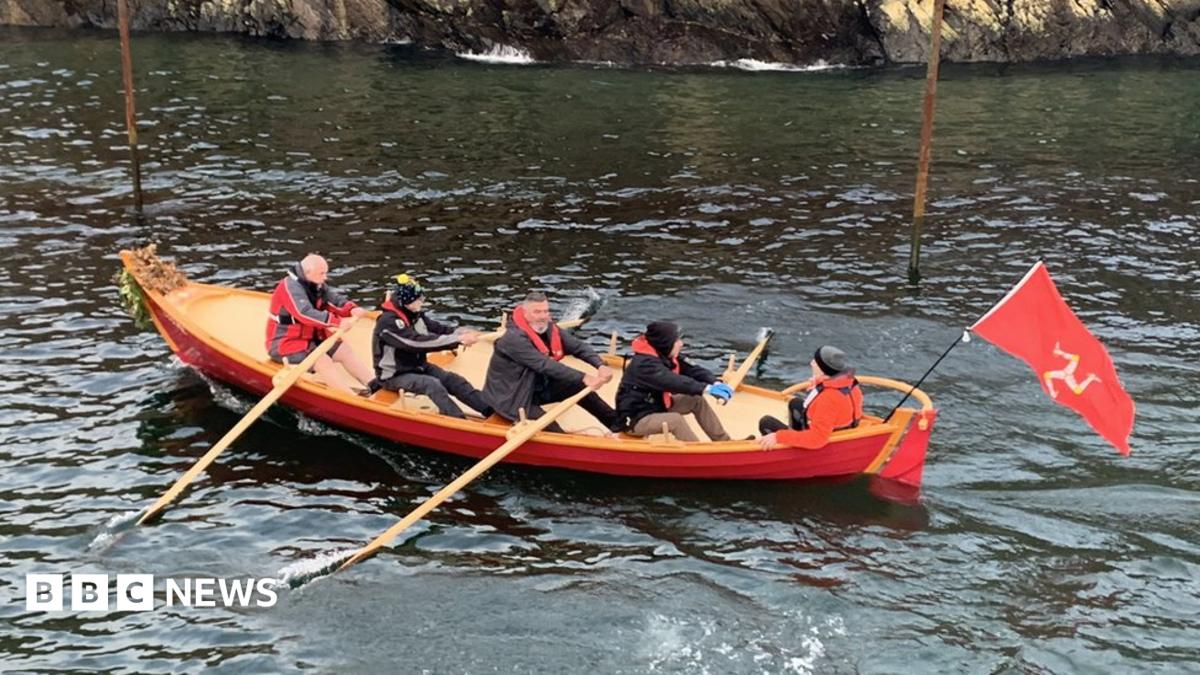 Laxey: New community rowing project is for all, founders say - BBC News