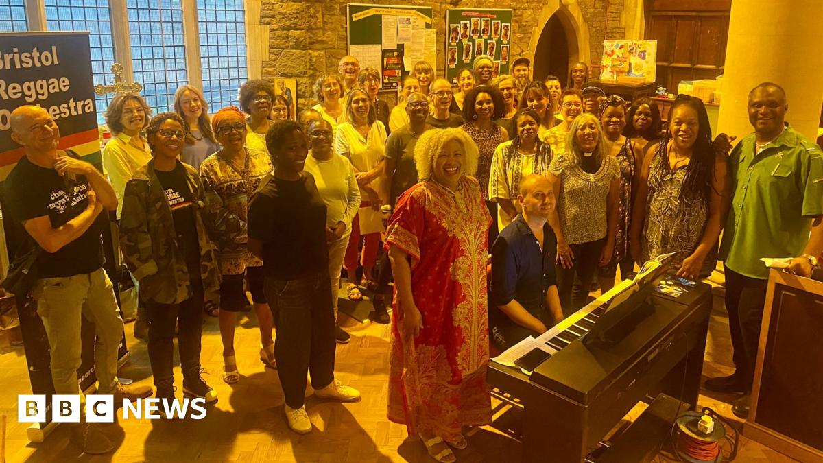Bristol: Reggae orchestra launches Windrush Choir - BBC News