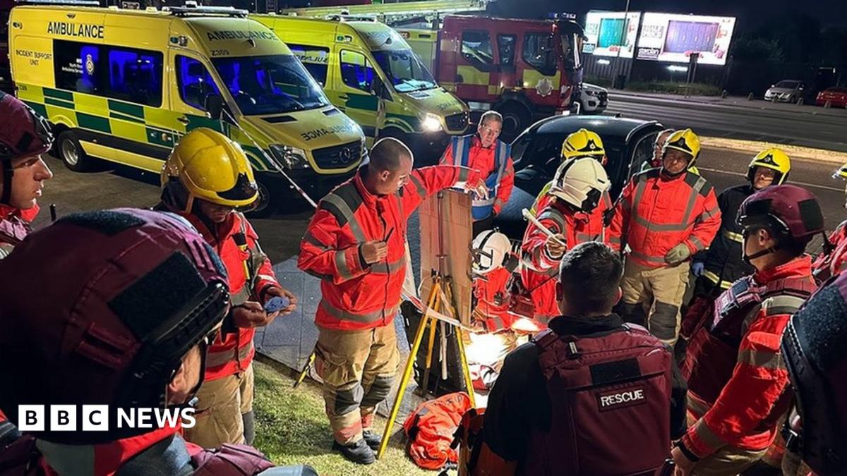 Emergency crews carry out terror attack response drills - BBC News