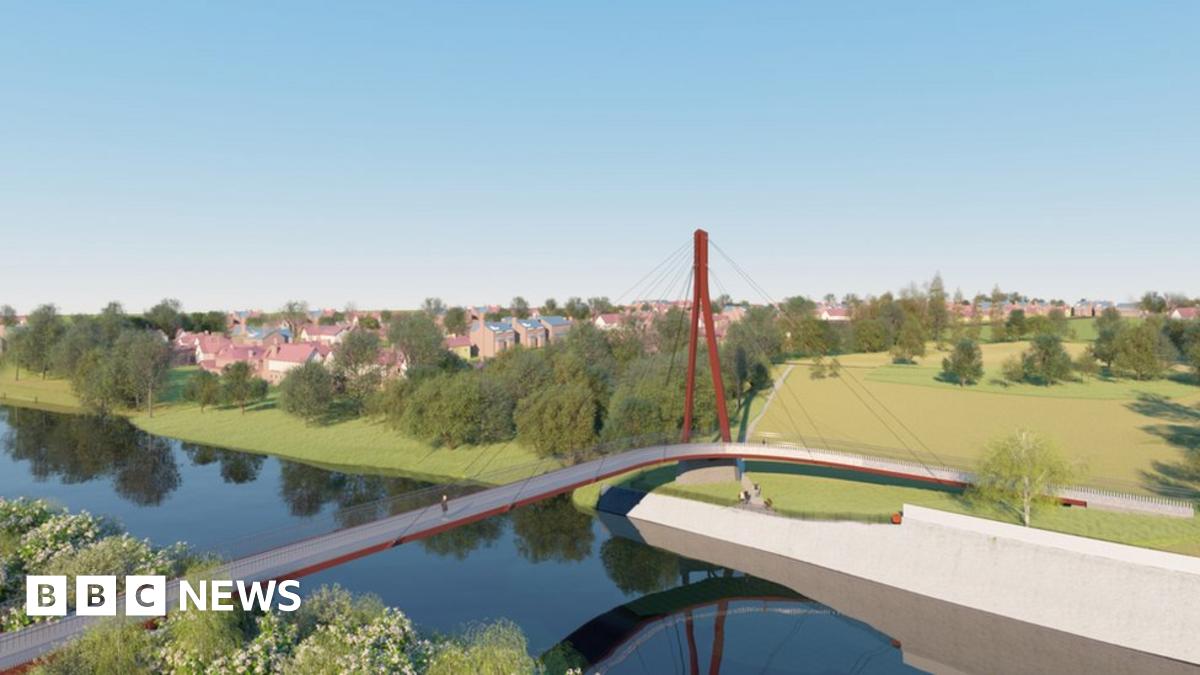Worcestershire Council approves bridge after costs almost double - BBC News