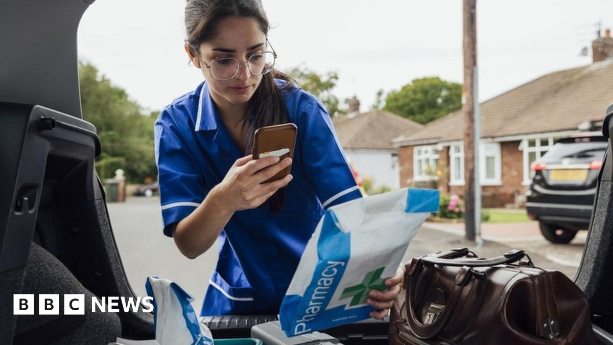 Spending squeeze to hit front-line public services - BBC News