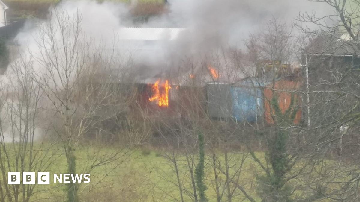 Carmarthenshire: Fire damage at Gwili Steam Railway - BBC News