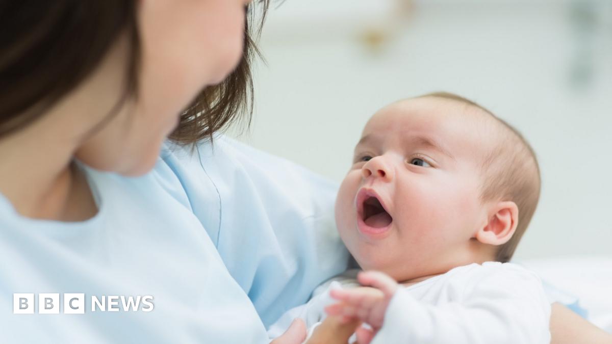 Babies born to women aged 45 and over rises by a third - BBC News
