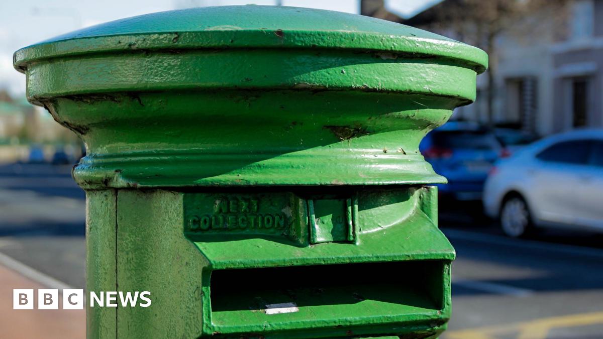 An Post: Irish postal service launches digital stamp - BBC News