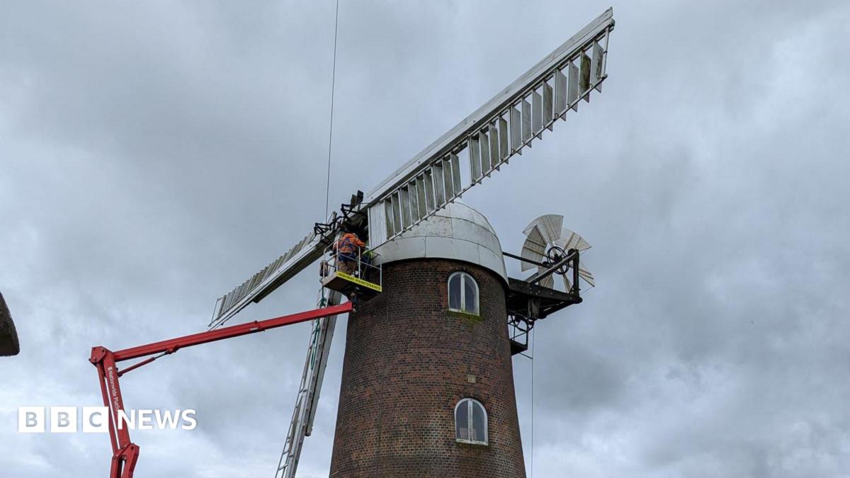 Two sails removed for repairs at historic Wiltshire windmill - BBC News