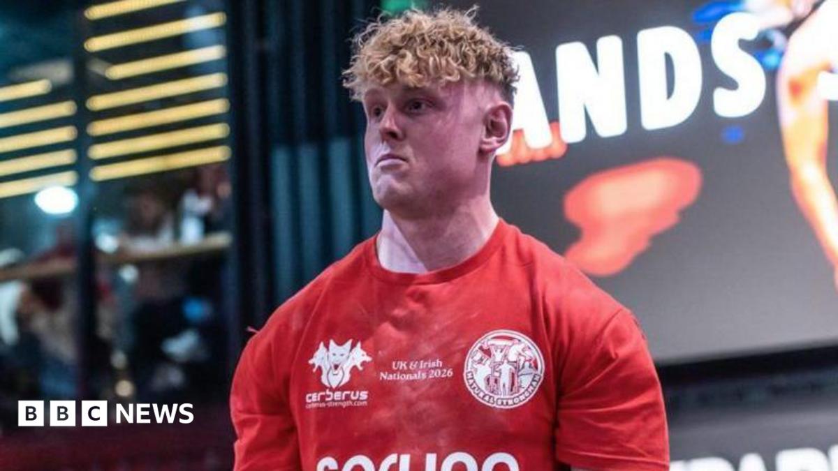 Portsmouth firefighter to compete for UK Strongman title - BBC News