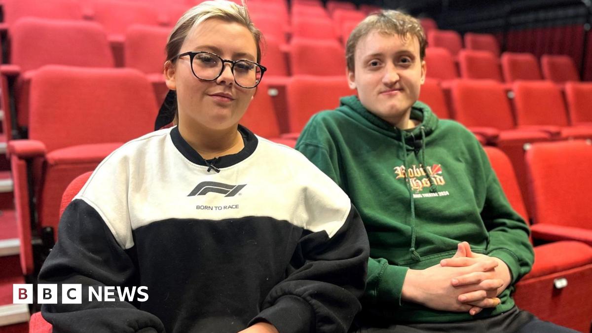 Tyrone: Call for more arts funding for rural areas - BBC News
