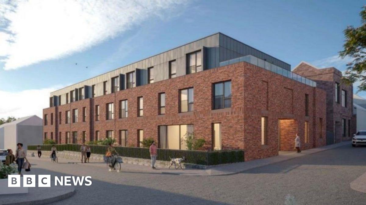 Plans for two Runcorn historic buildings to be demolished - BBC News