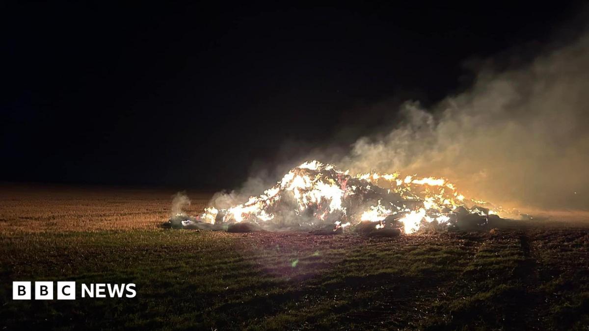 Dover: Large straw bale fire treated as suspicious - BBC News
