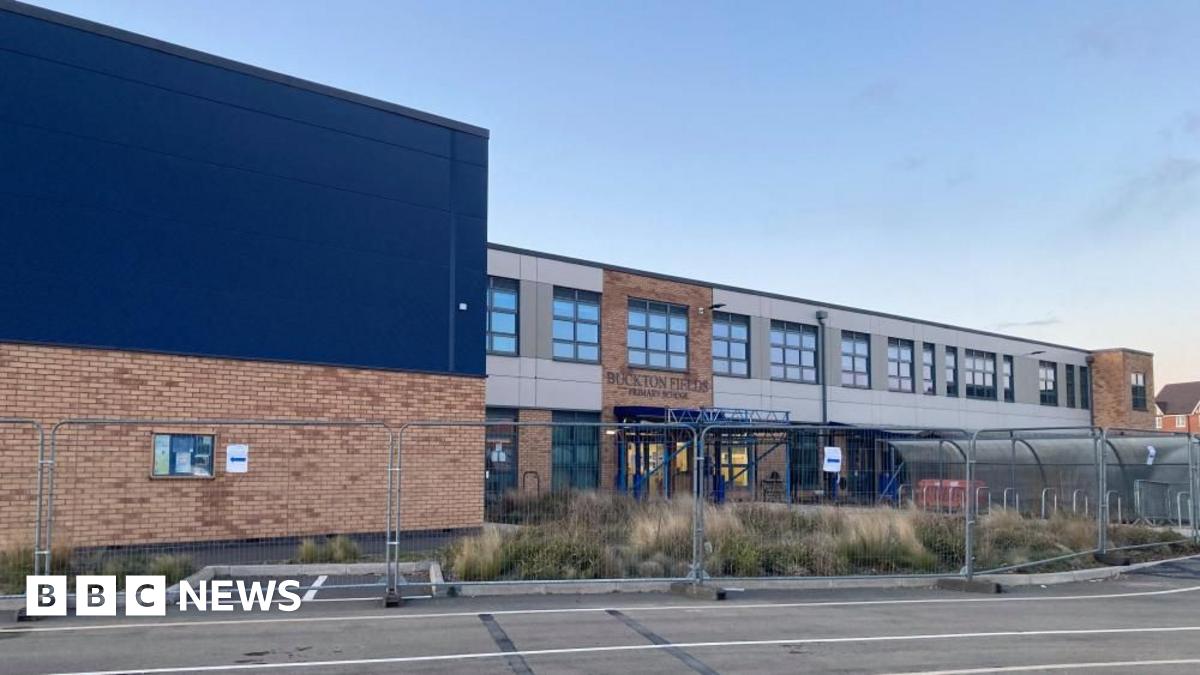 New building for Buckton Fields Primary School approved - BBC News