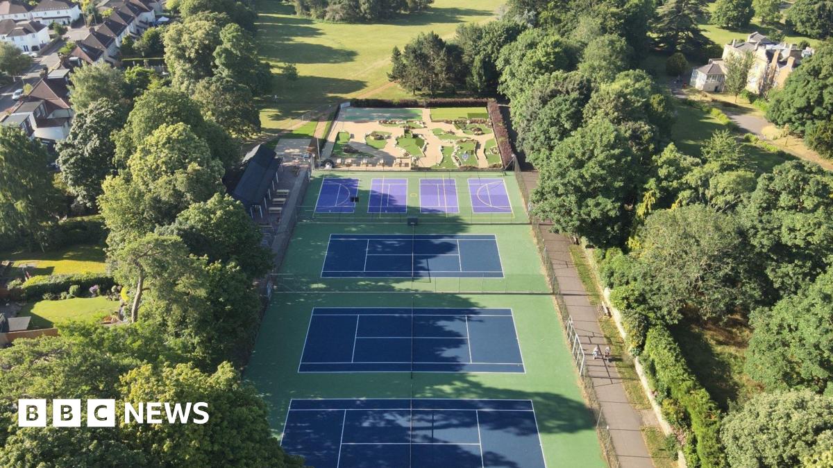 Oxford park 'transformed' with recreational facilities - BBC News