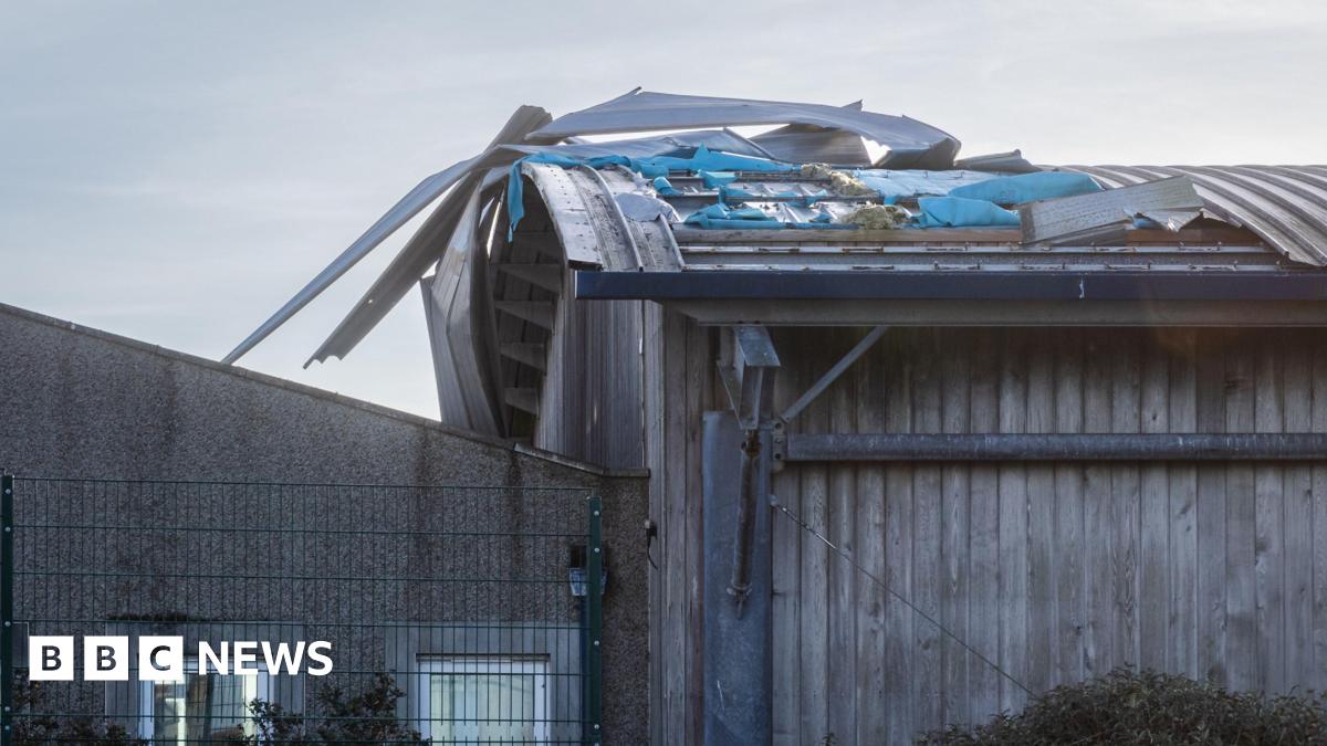 MP urges action as disruption persists in Cornwall after storm - BBC News