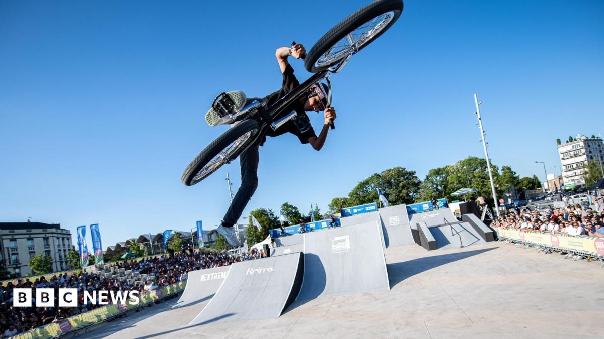 BMX athletes flock to Wolverhampton for international games - BBC News