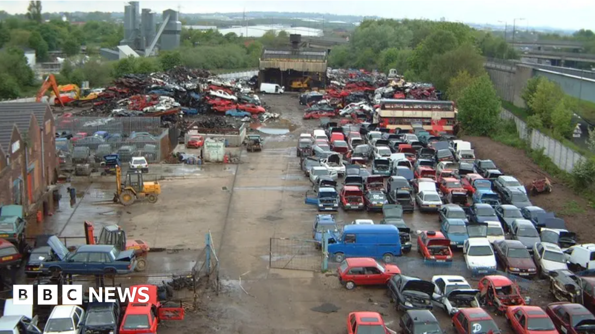 Albert Looms scrapyard site sale expected by end of year - BBC News
