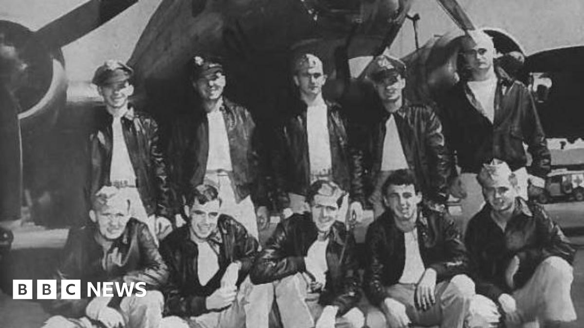 World War Two Cheviot US bomber crash anniversary marked - BBC News