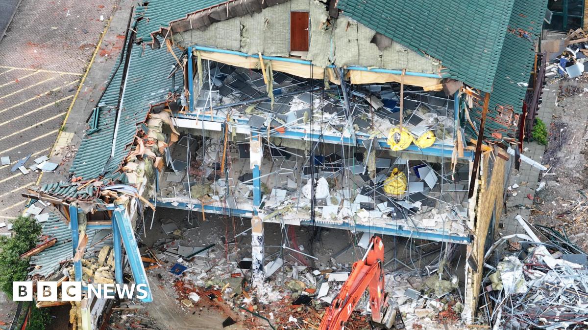 Littlehampton Body Shop HQ site plans submitted to council - BBC News