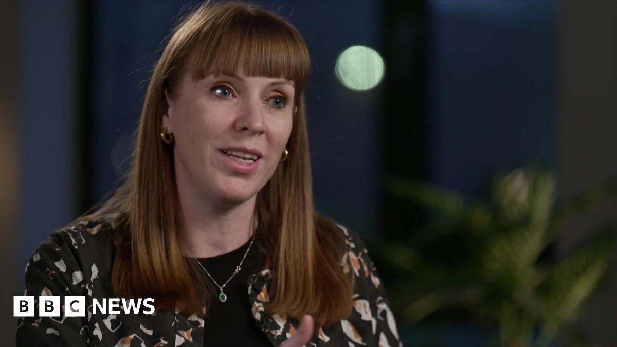 No excuses to not build 1.5m new homes, Rayner says - BBC News