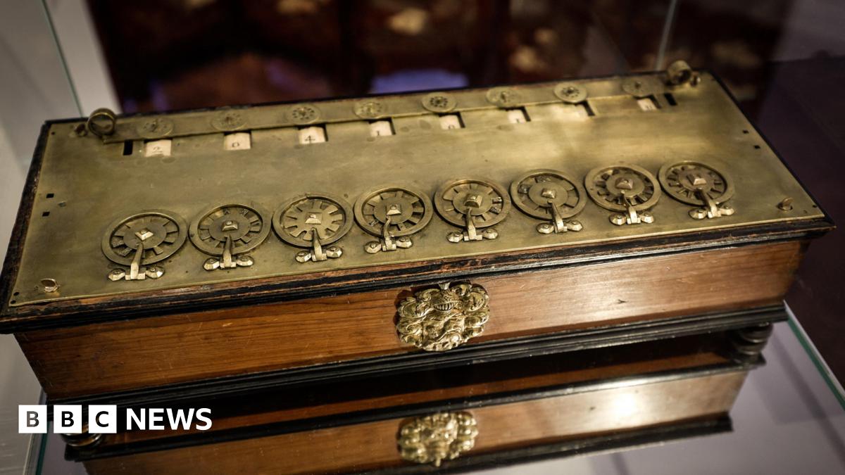Paris court blocks auction of earliest-known calculator - BBC News