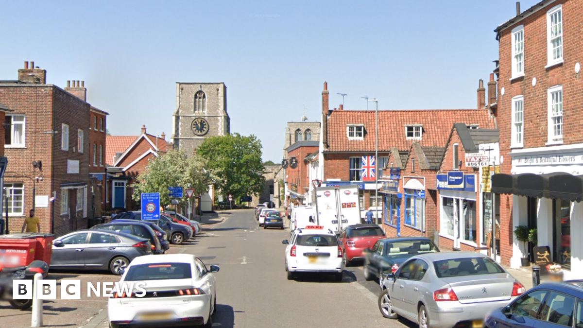 Dereham stabbing leads to three arrests - BBC News