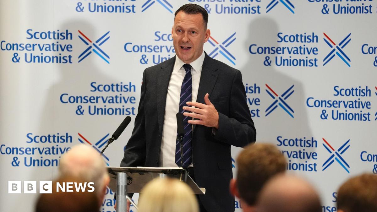 Who is new Scottish Conservative leader Russell Findlay? - BBC News