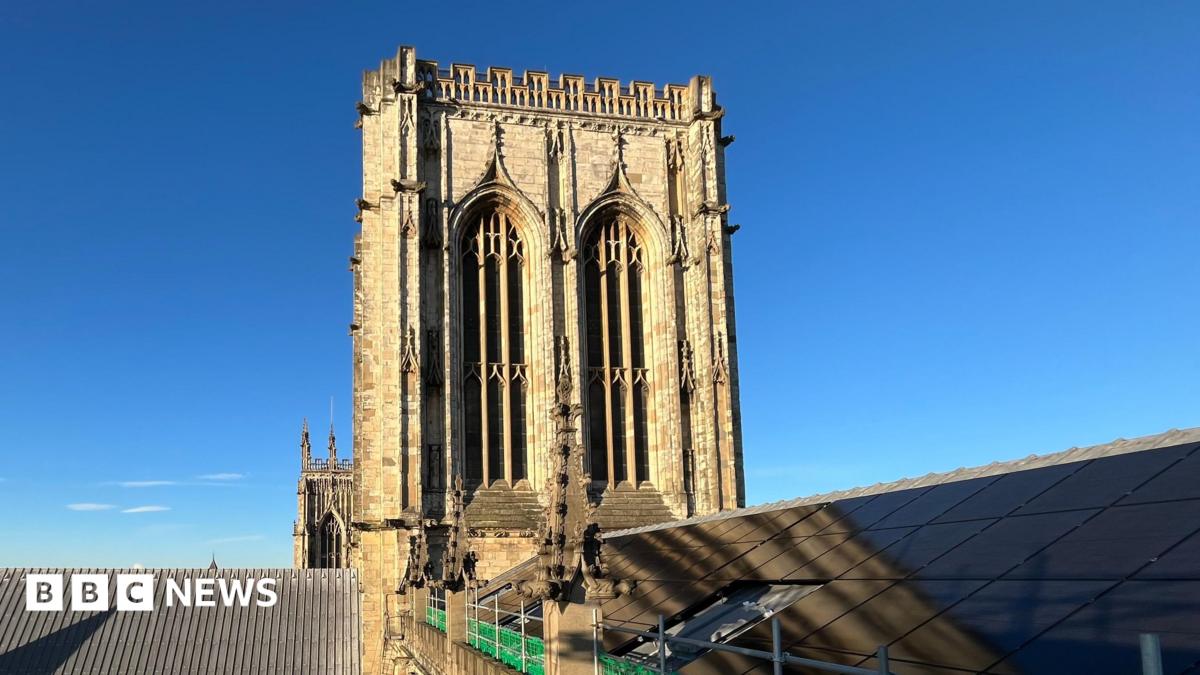 York Minster solar panels blessed during switch-on - BBC News