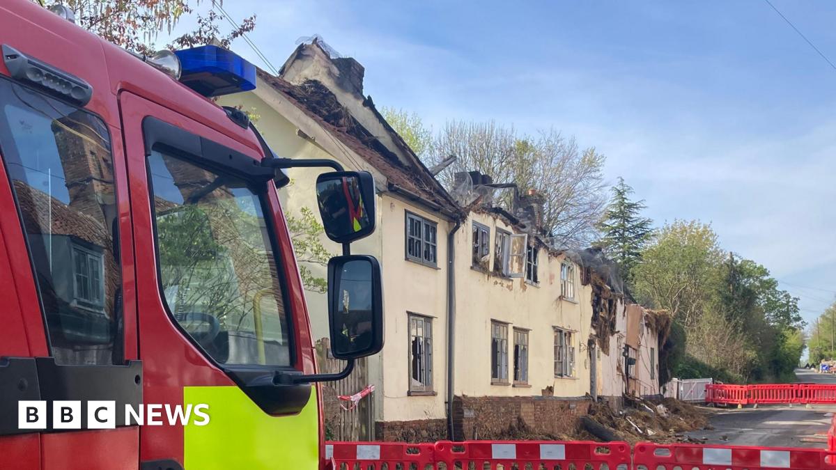 Bardwell fire fundraiser reaches over £20,500 to support victims - BBC News