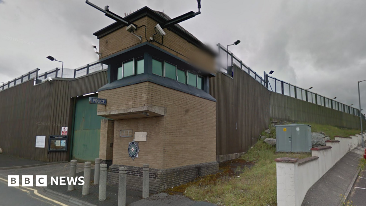 Brexit: Three border police stations are back up for sale - BBC News
