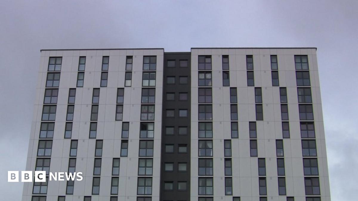 Grenfell Tower fire: Soaring cost of high-rise fire safety - BBC News