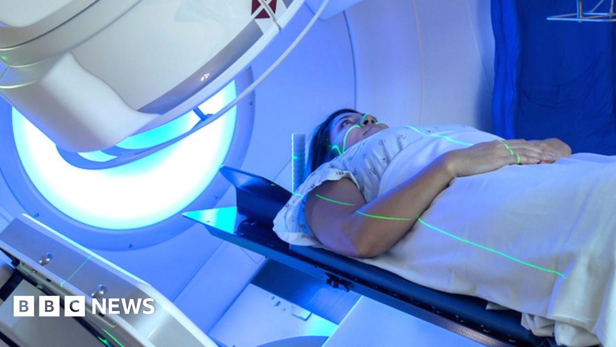 Rapid cancer diagnosis centre rollout in Wales a UK first - BBC News