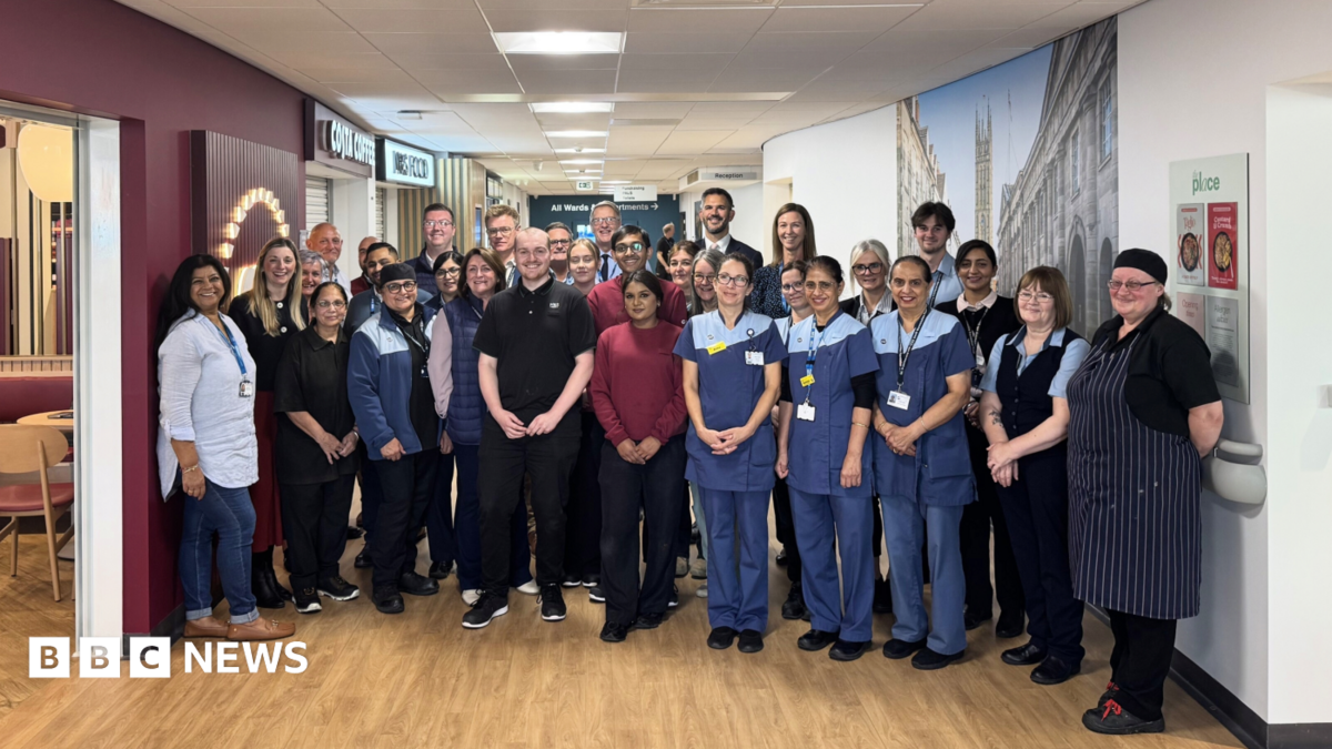 Warwick Hospital opens new entrance as part of development - BBC News