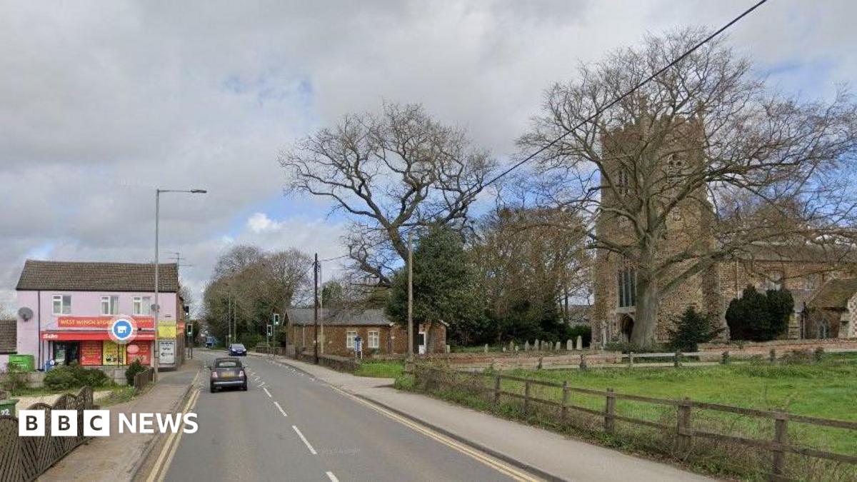 Developer pulls out of plans for 1,100 homes West Norfolk - BBC News