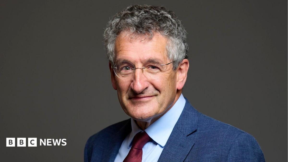 Peter Prinsley stands down from Norwich council - BBC News