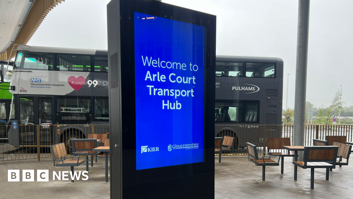 New Cheltenham park and ride by M5 junction set to open - BBC News