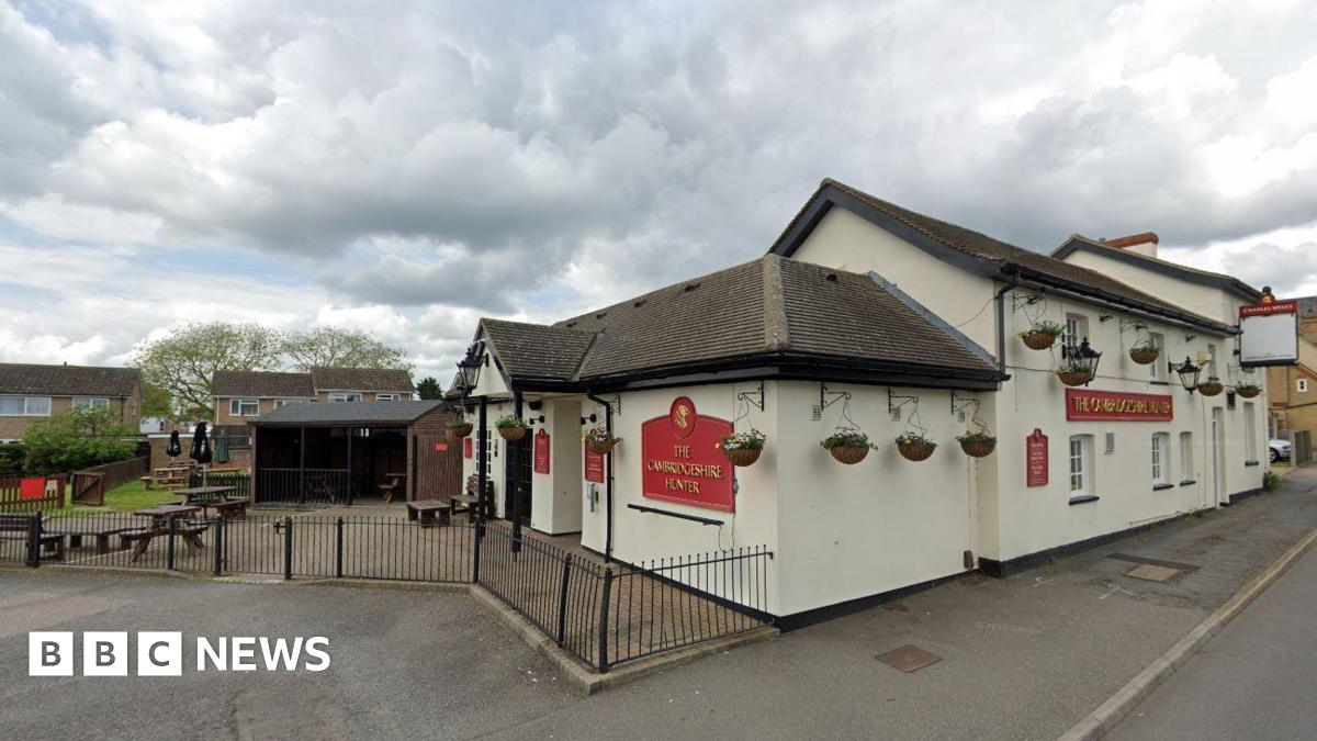 St Neots: Building plans for The Cambridgeshire Hunter pub pulled - BBC ...