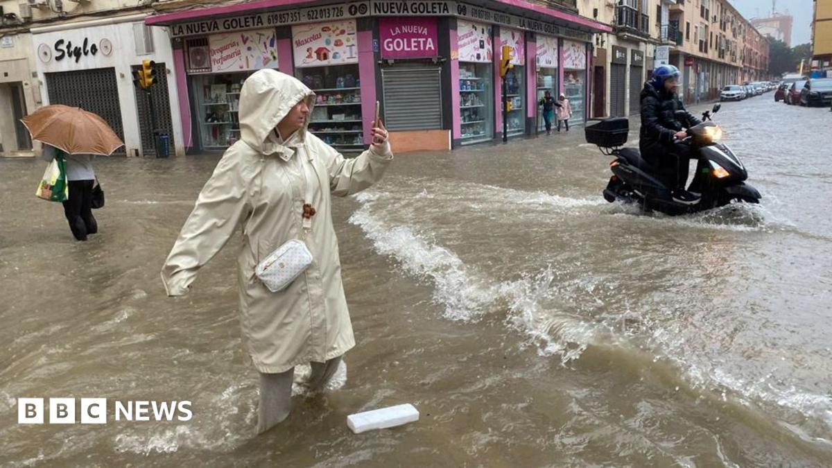Spain floods: Málaga evacuates thousands as more flood alerts issued ...